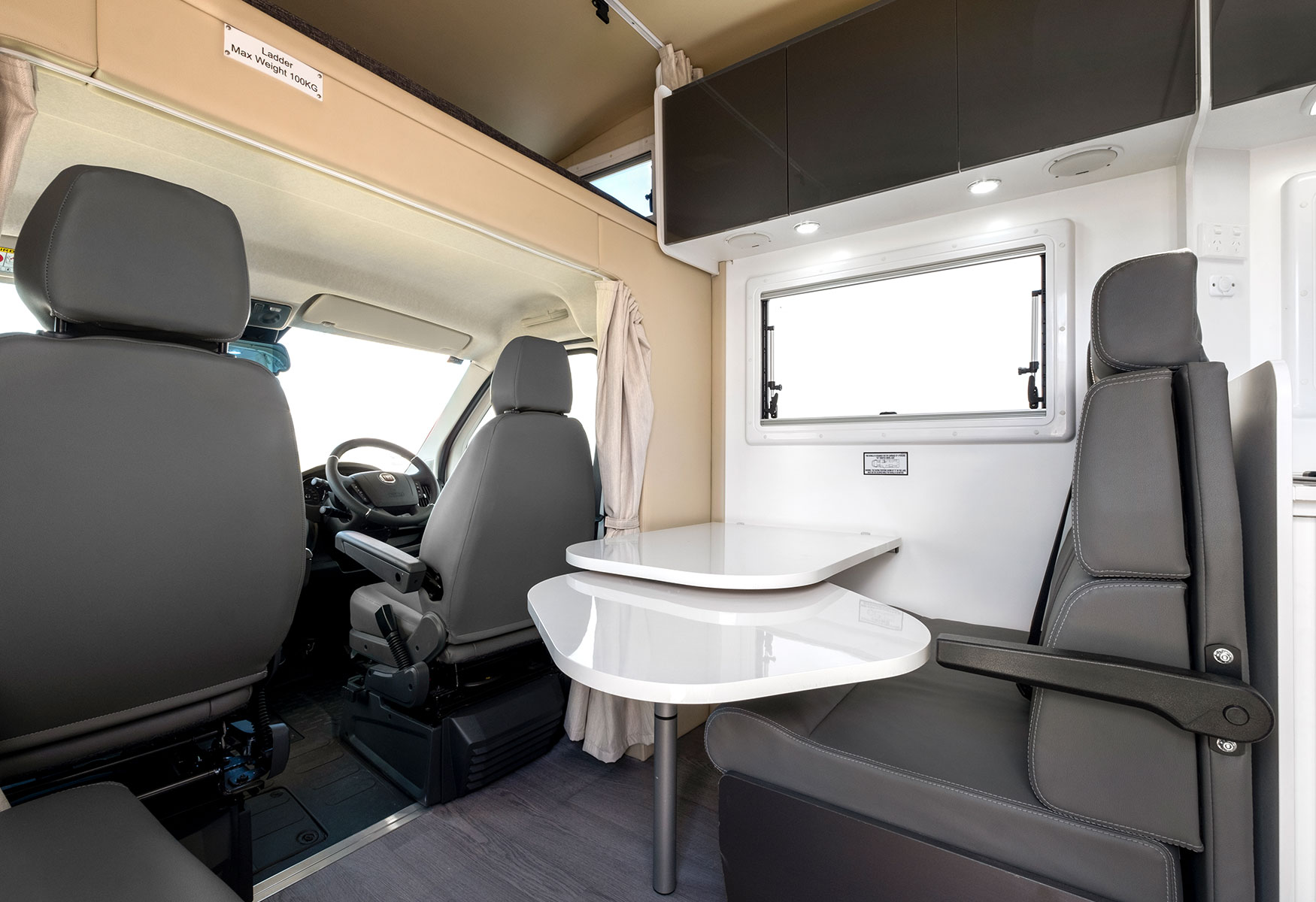 Windsor Flinders Motorhome| Built By Apollo