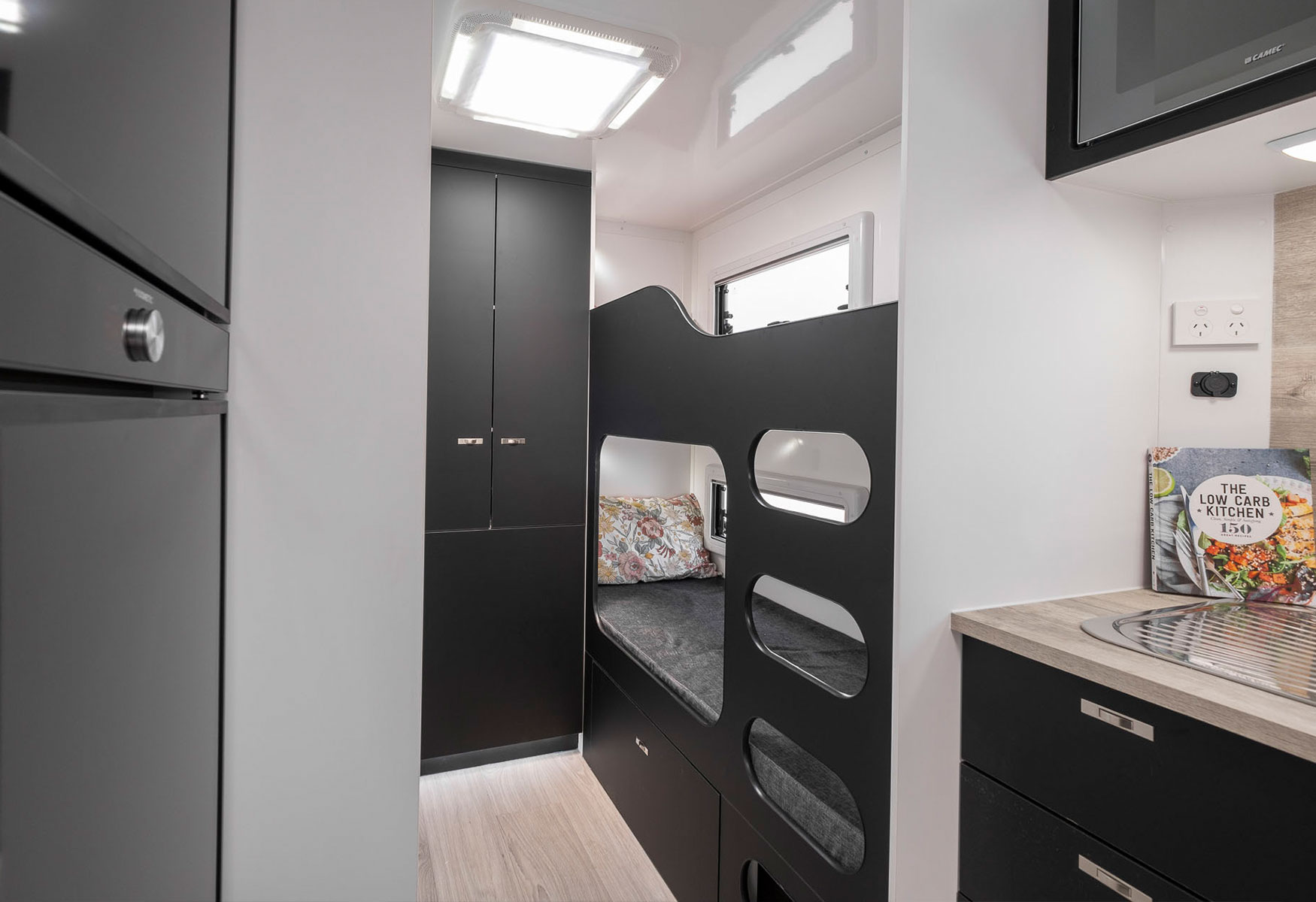 Windsor Wild 196MD | Semi Off-Road Family Van