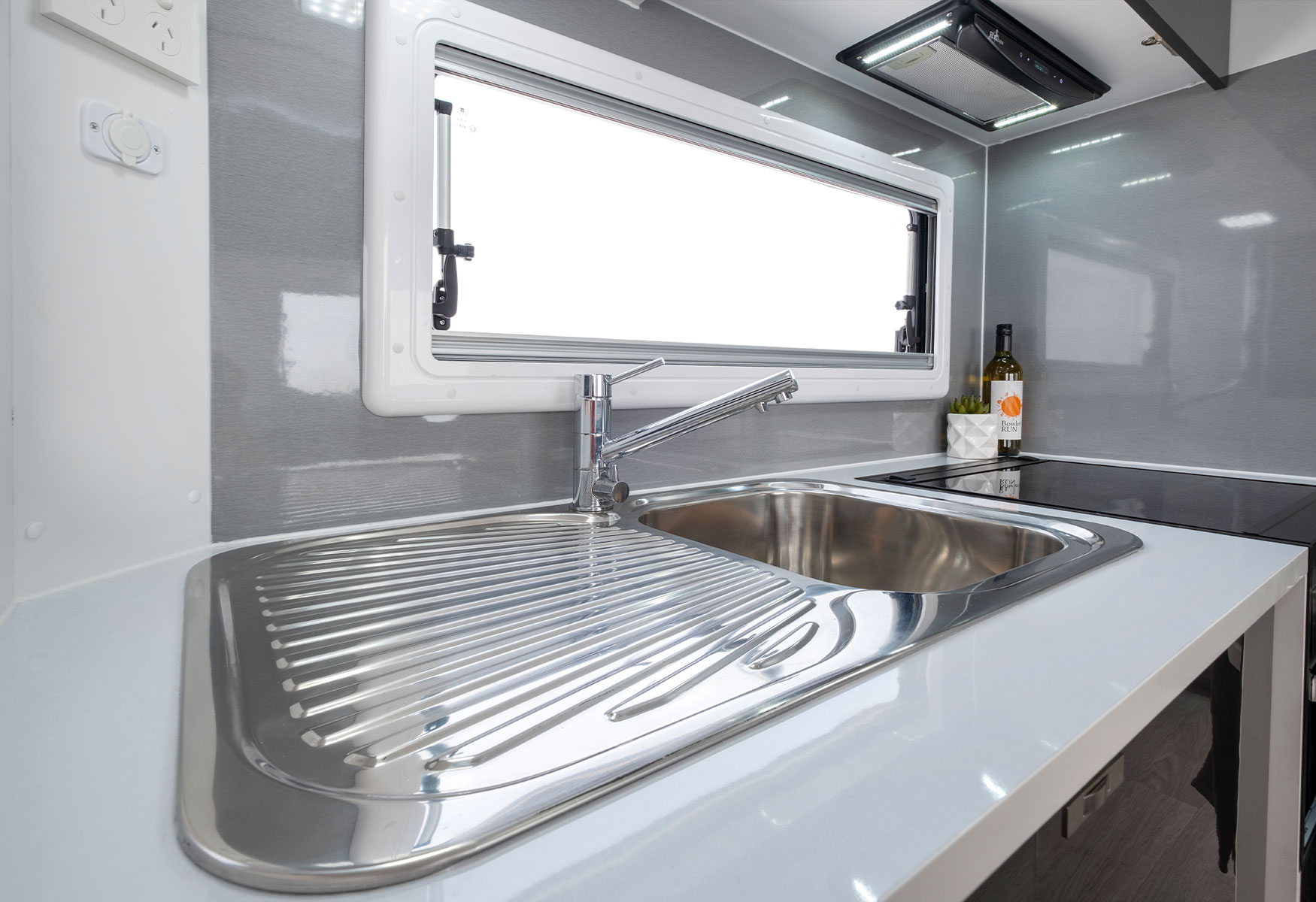Windsor Genesis Caravans| Built By Apollo