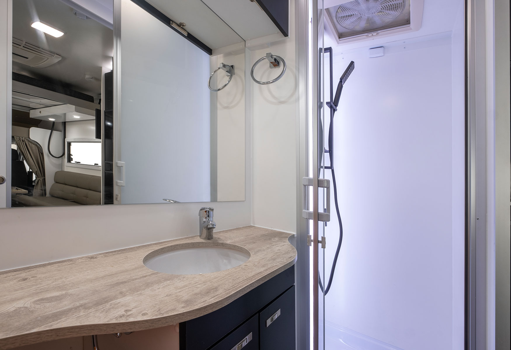 Windsor Daintree Motorhome | Built By Apollo