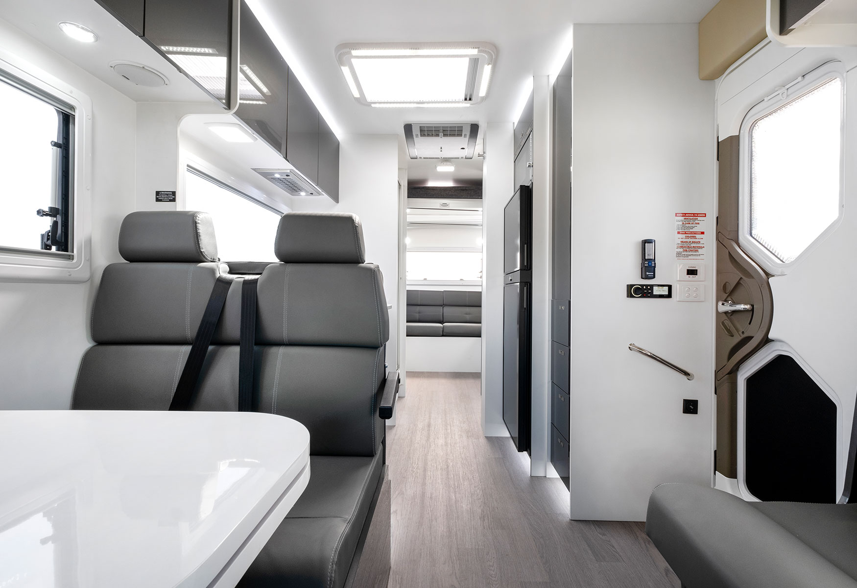 Windsor Flinders Motorhome| Built By Apollo