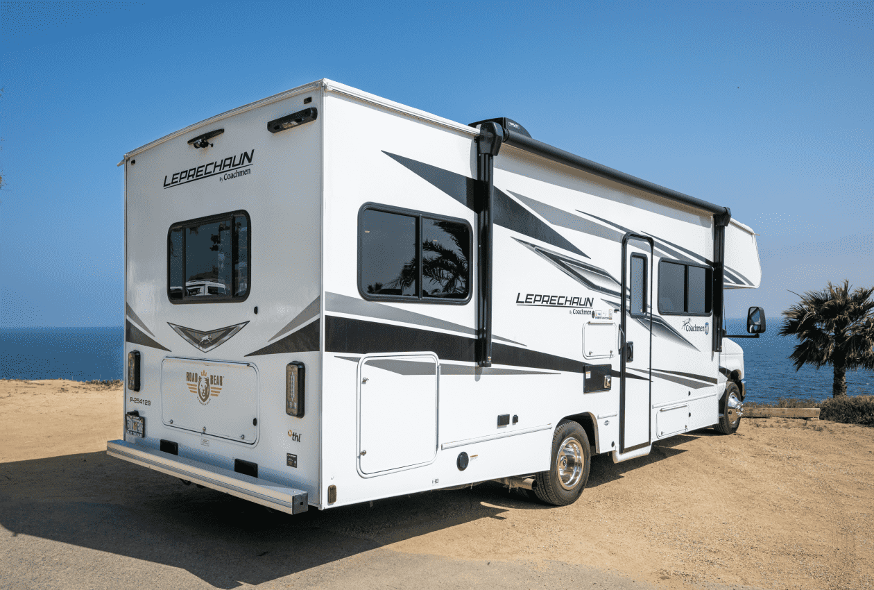 Medium Camper Rentals | Class C 26-28' RVs | Road Bear RV