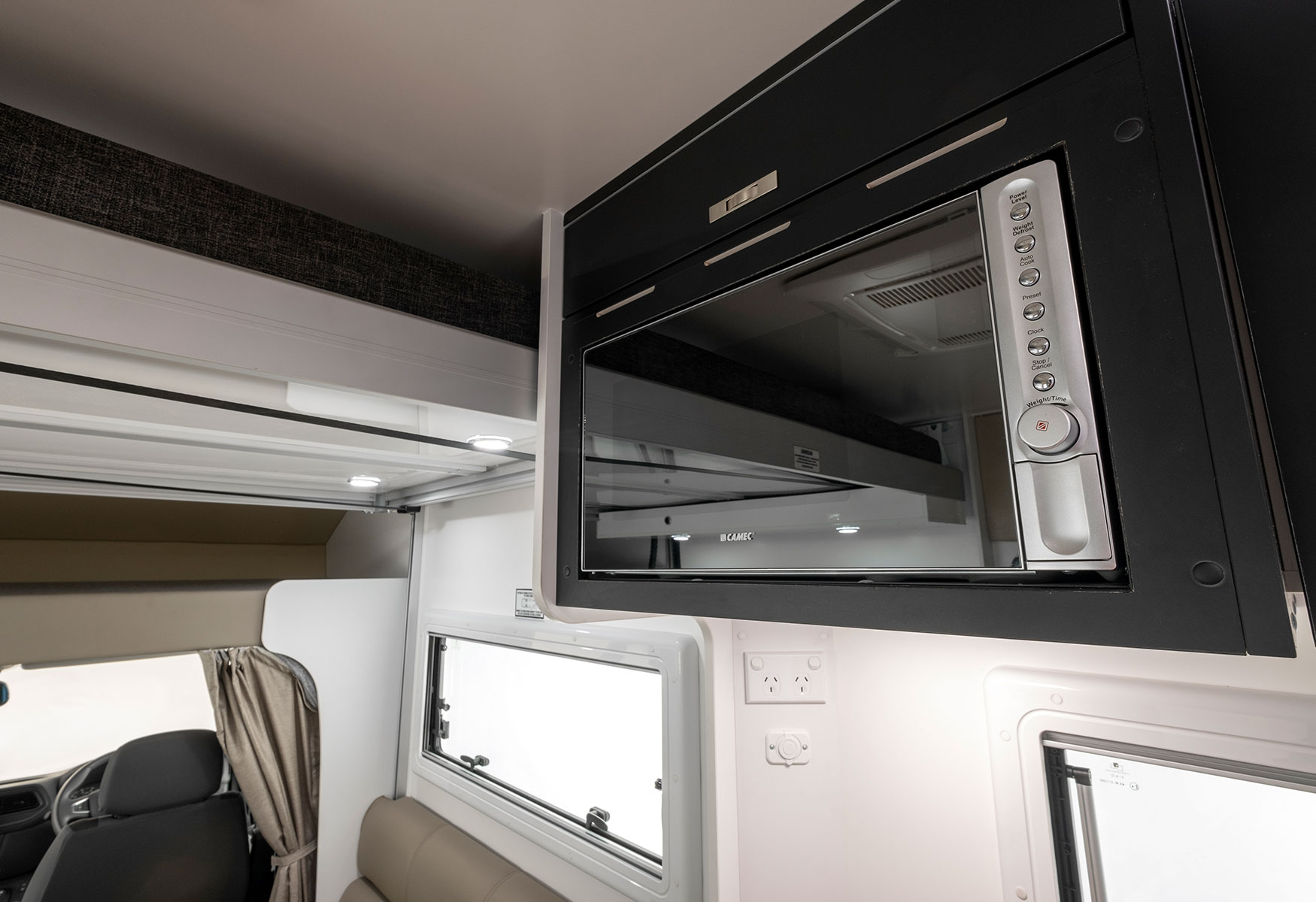 Windsor Daintree Motorhome | Built By Apollo